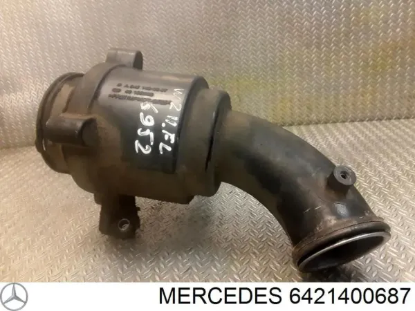 6429970420 Mercedes | Патрубок воздушный, выход из турбины/компрессора ...