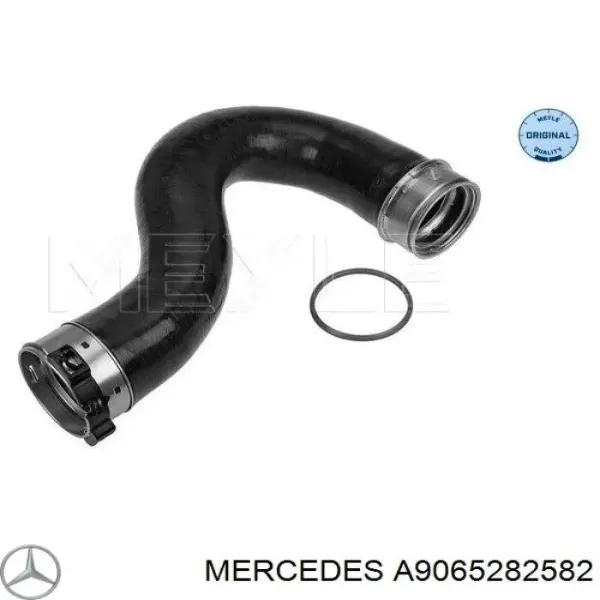 A9065282582 Mercedes | Шланг (патрубок интеркуллера левый) A 906 528 25 ...