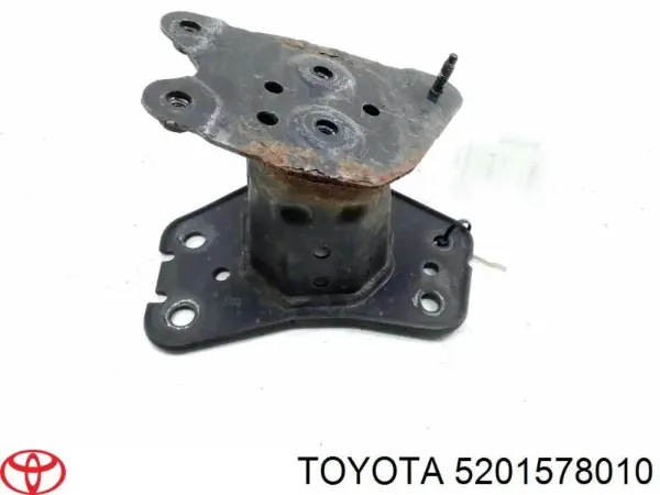 5201578010 Toyota Кронштейн усилителя заднего бампера