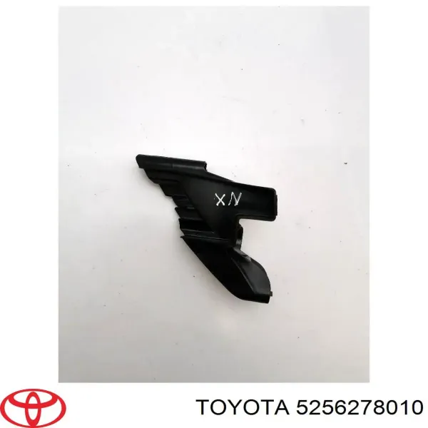 5256278010 Toyota Суппорт (кронштейн) крепления заднего фонаря правый