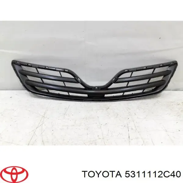 5311112C40 Toyota решетка радиатора
