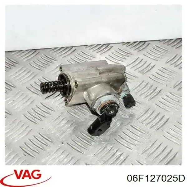 06F127025D VAG Насос топливный высокого давления (ТНВД)