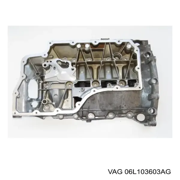 06L103603AM VAG Поддон масляный картера двигателя, верхняя часть