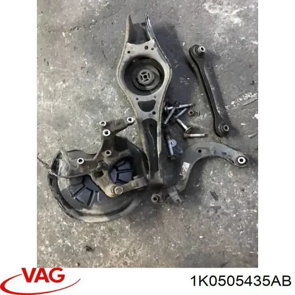 1K0505435AB VAG Цапфа (поворотный кулак) задний левый