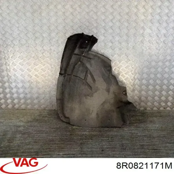 8R0821171M VAG Подкрылок крыла переднего левый