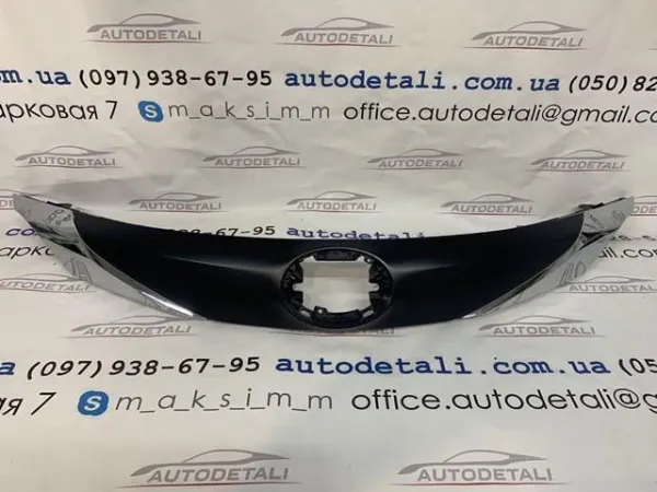 5310108200 Toyota решетка радиатора