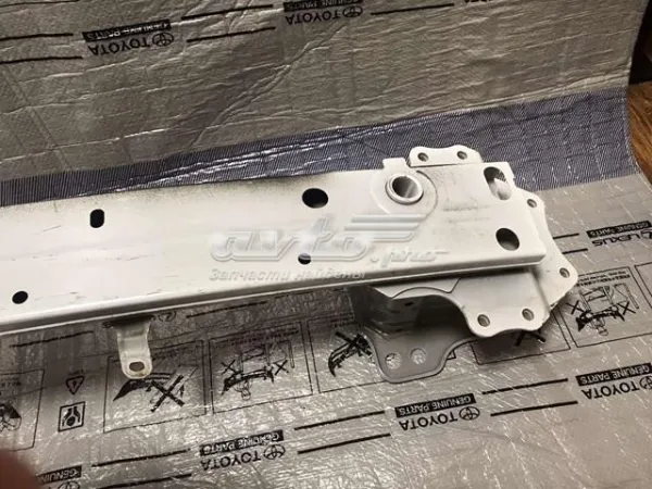 520210R080 Toyota Усилитель бампера переднего