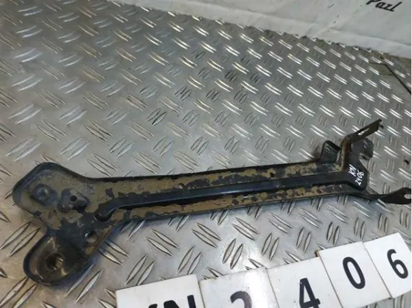 3V0806929 VAG Кронштейн суппорта радиатора верхний