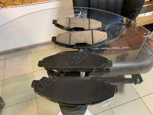 FR3Z-2001-P Ford Колодки тормозные передние дисковые