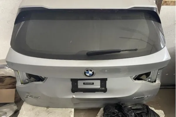 51627424400 BMW Спойлер багажника (двери 3/5-й задней)