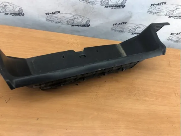 521590K291 Toyota Накладка бампера заднего верхняя защитная (ступень ...